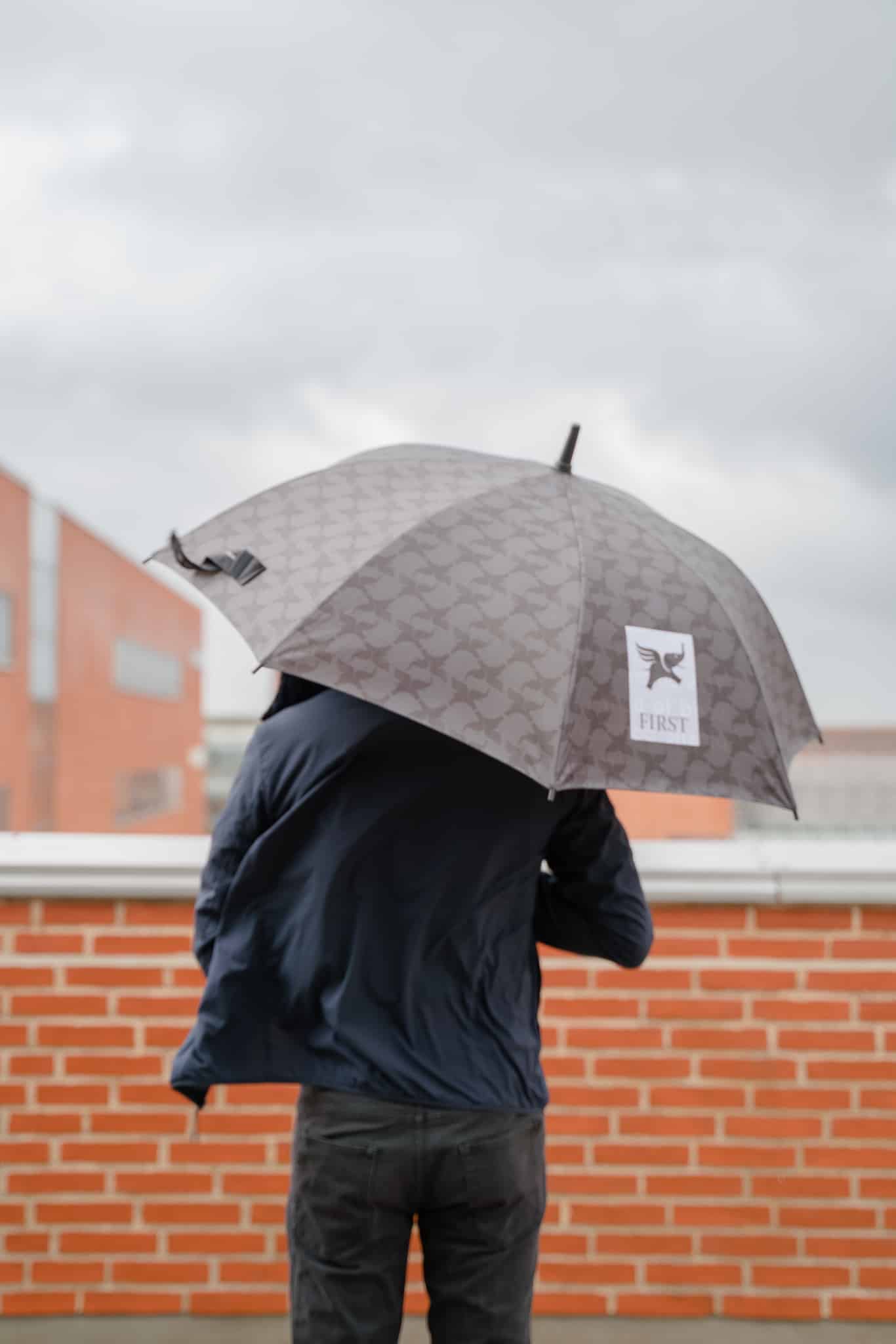 A Perfect Guide To Ordering Hotel Umbrellas - HF Umbrella
