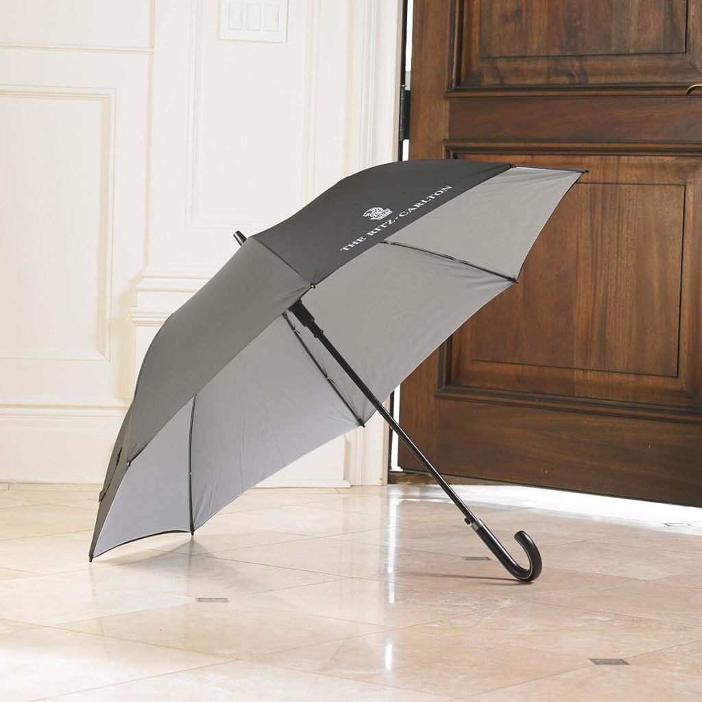 A Perfect Guide To Ordering Hotel Umbrellas - HF Umbrella